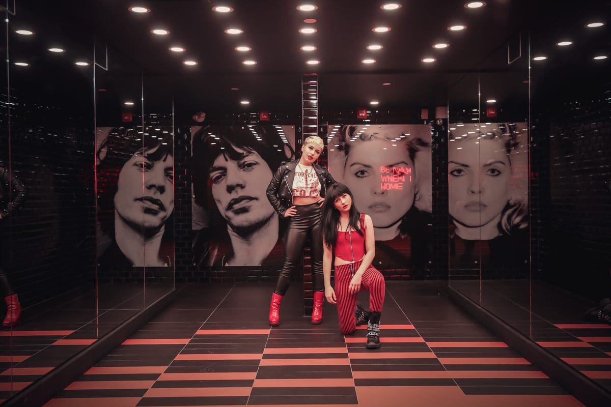 Command Sisters Double The Fun On The Lemmon Stage At El Mocambo |ADDICTED